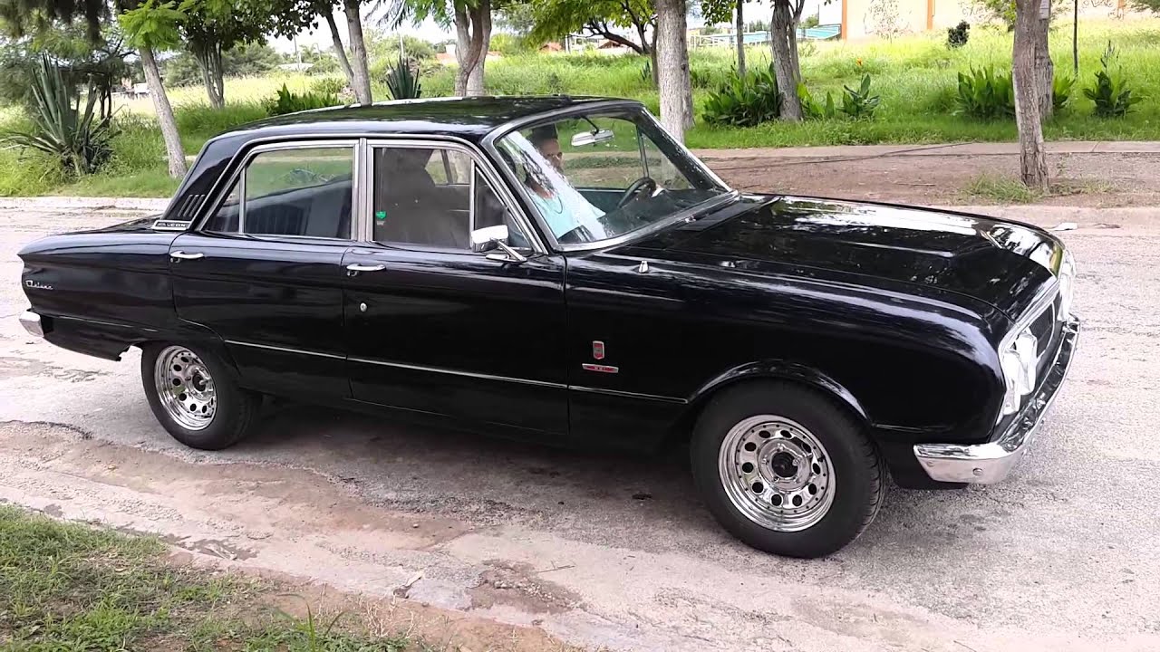 Ford Falcon Futura 71 - YouTube