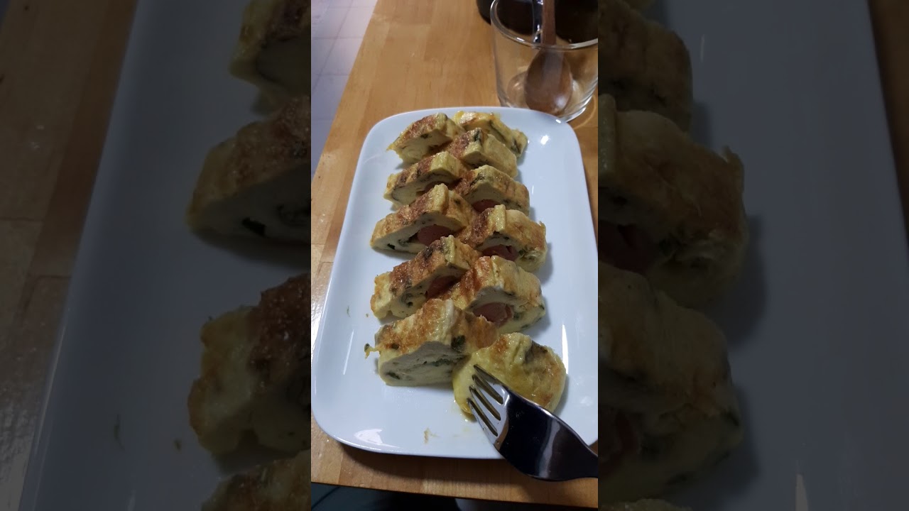 Triangle fried eggs - YouTube