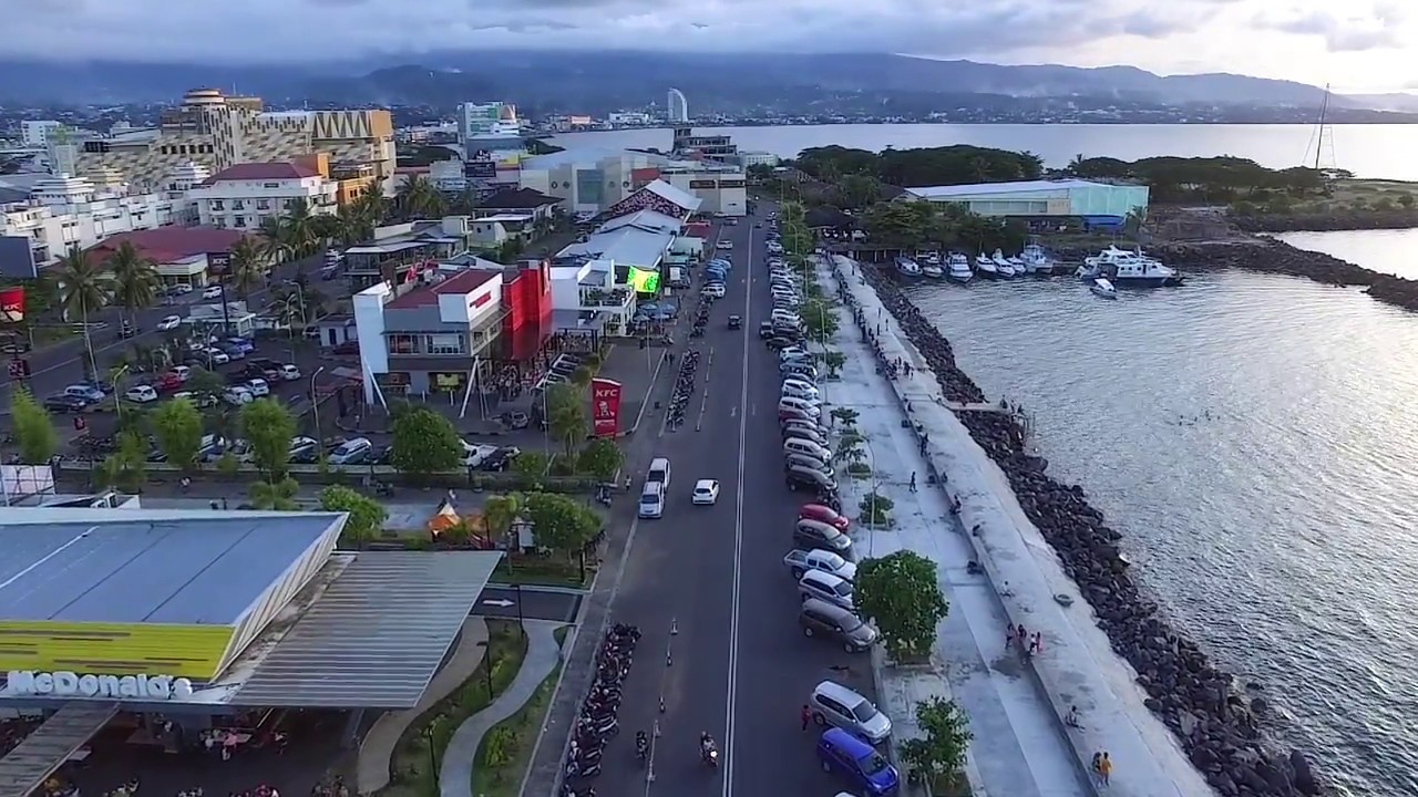 Boulevard Mega Mas Manado with DJI Phantom 3 STandart #droneview #drone ...
