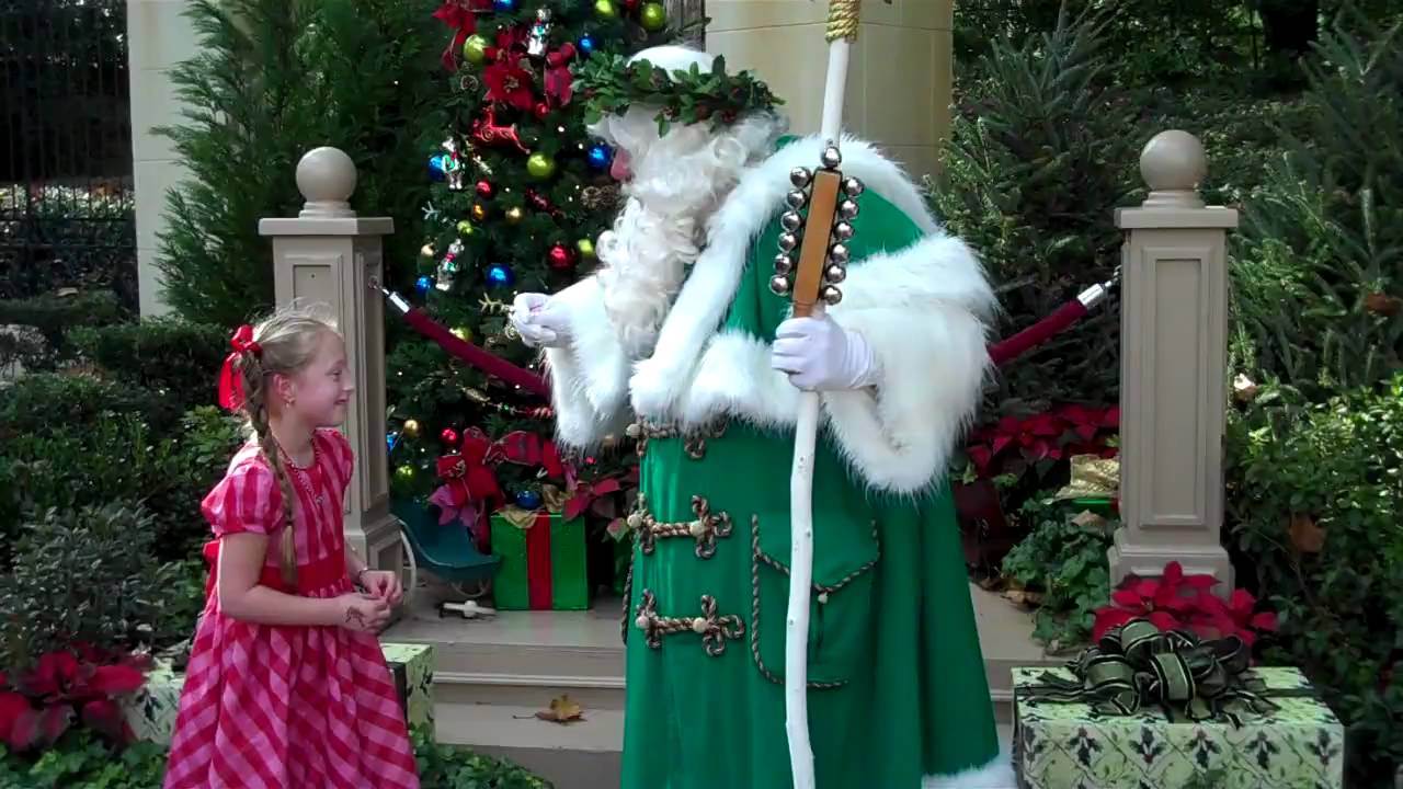Epcot Holidays Around the World: United Kingdom - Father Christmas ...
