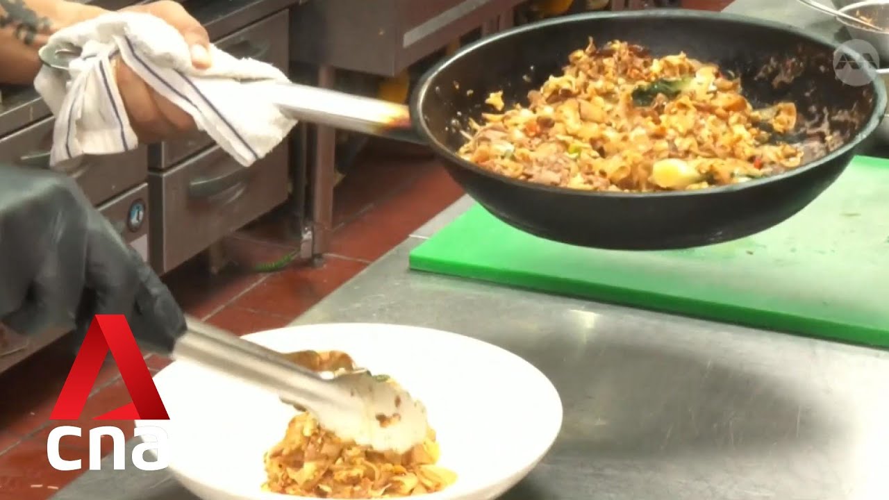 Plant-based, lab-grown meat goes gourmet - YouTube