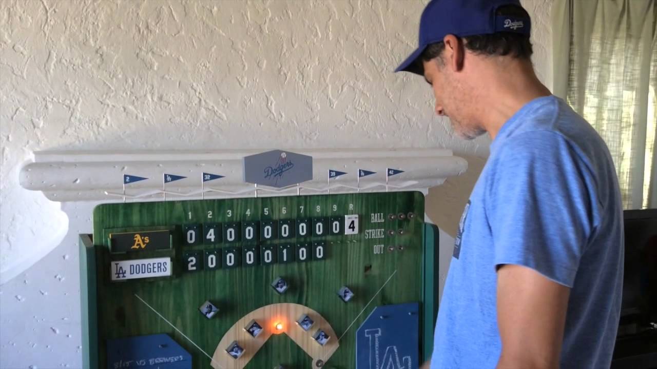 Los Angeles Dodgers Electric Baseball Scoreboard - YouTube