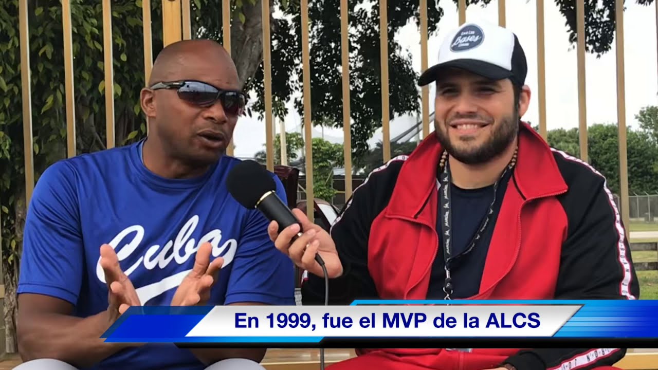 Orlando Hernandez: El Duke de los Yankees y los Industriales - YouTube