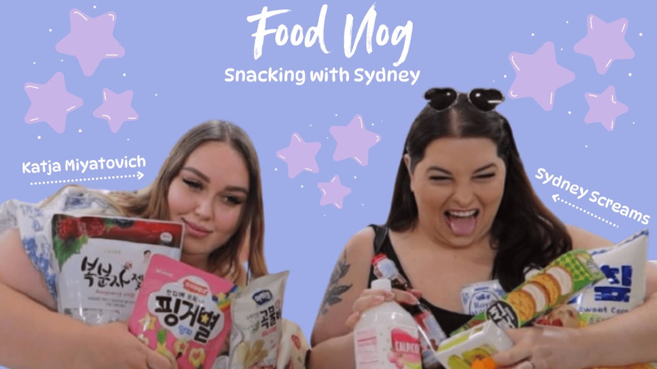 Food Vlog - Snacking with Sydney! Trying international snacks - YouTube