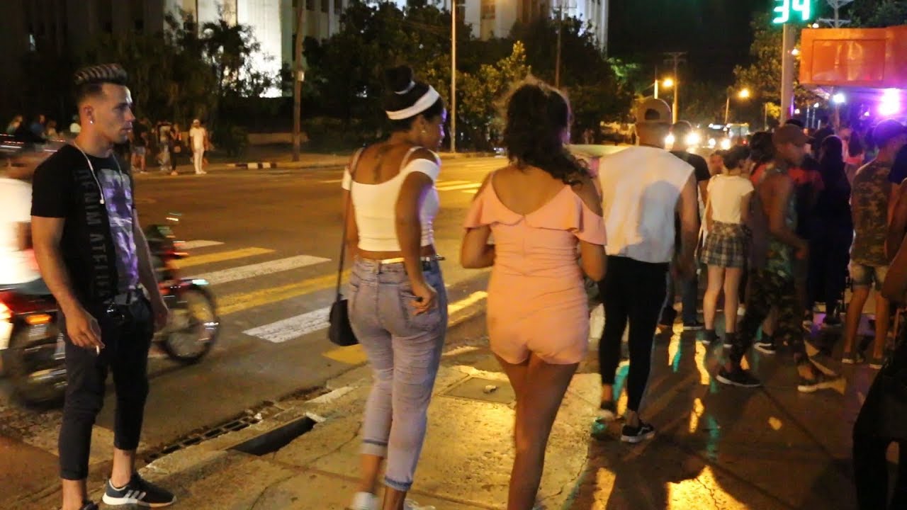 Havana Cuba Nightlife , Calle 23 - YouTube
