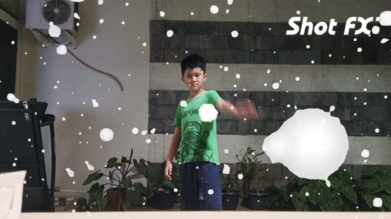 SNOWYYY! - YouTube