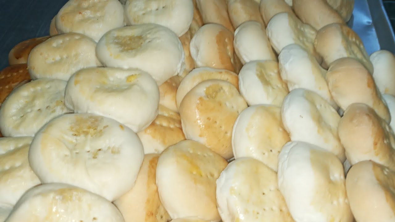 pande coco bread recipe step by step/ paano gawin ang pande coco - YouTube