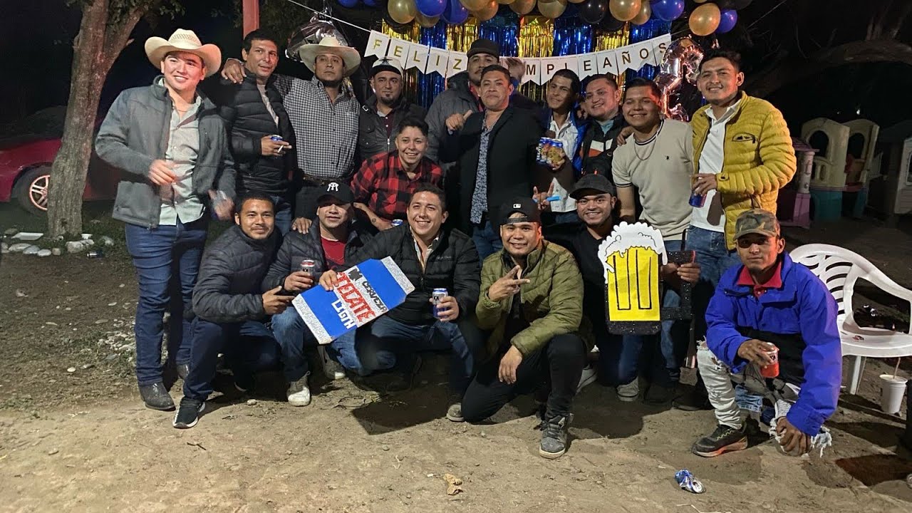 La cumbia de los Borrachos Team 😎🍻 - YouTube