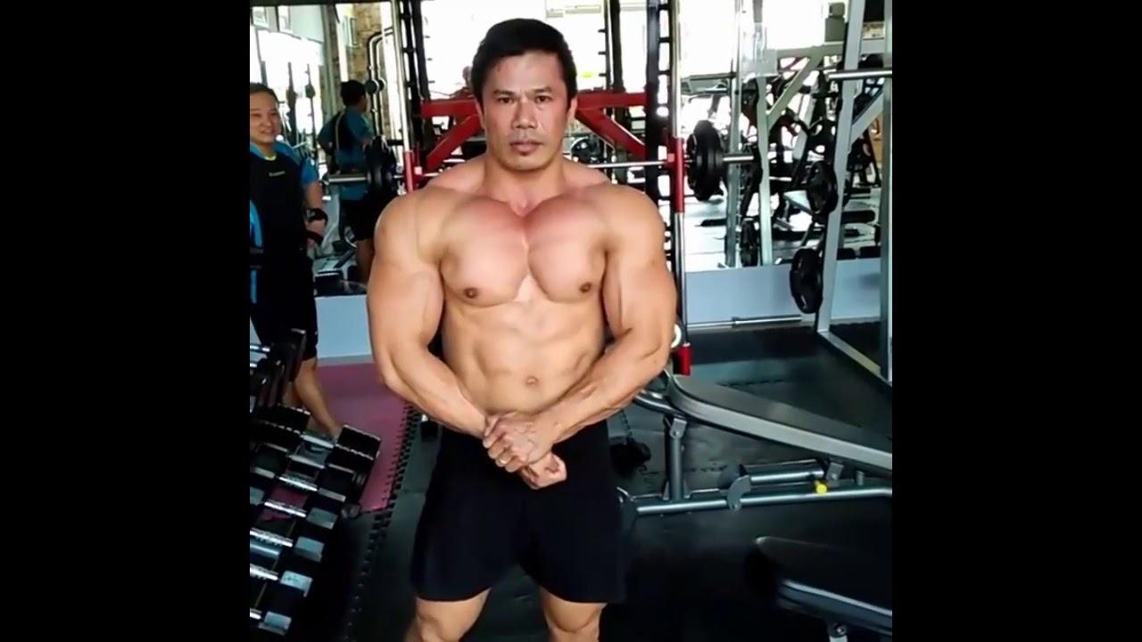 Build Muscle And Flexing - YouTube