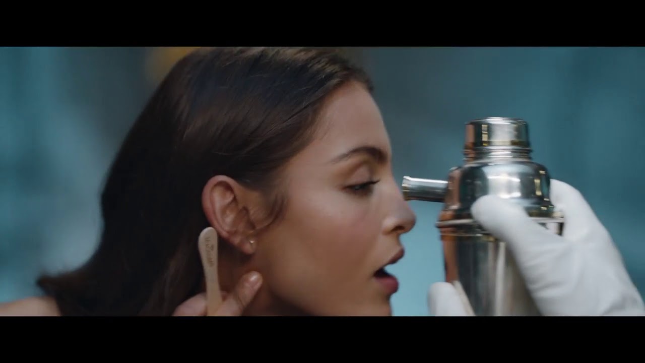 Ruben Oliveira in spot inghetata Magnum - YouTube