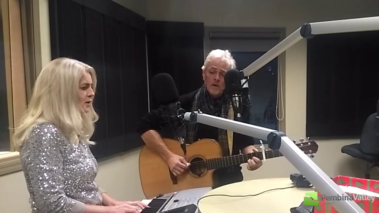 Christmas Cafe - Orlando & Grace - YouTube