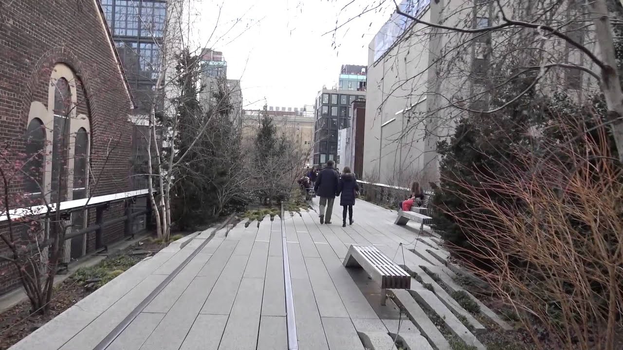 Walking the High Line in New York City - YouTube