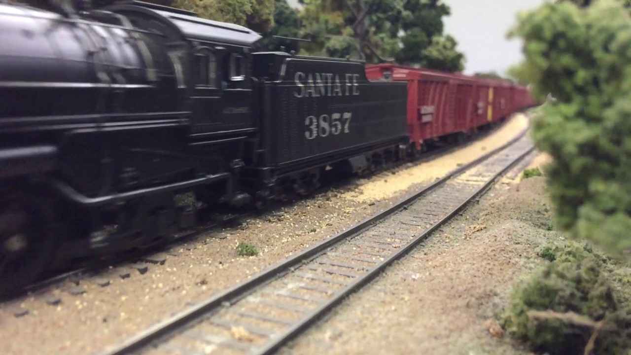 HO scale ATSF 2-10-2 pulling 1940's manifest - YouTube