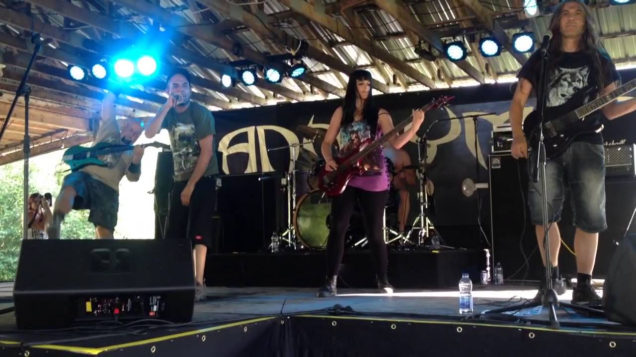 Urban Alien - live Trailer Thrash Fest 2015 - YouTube