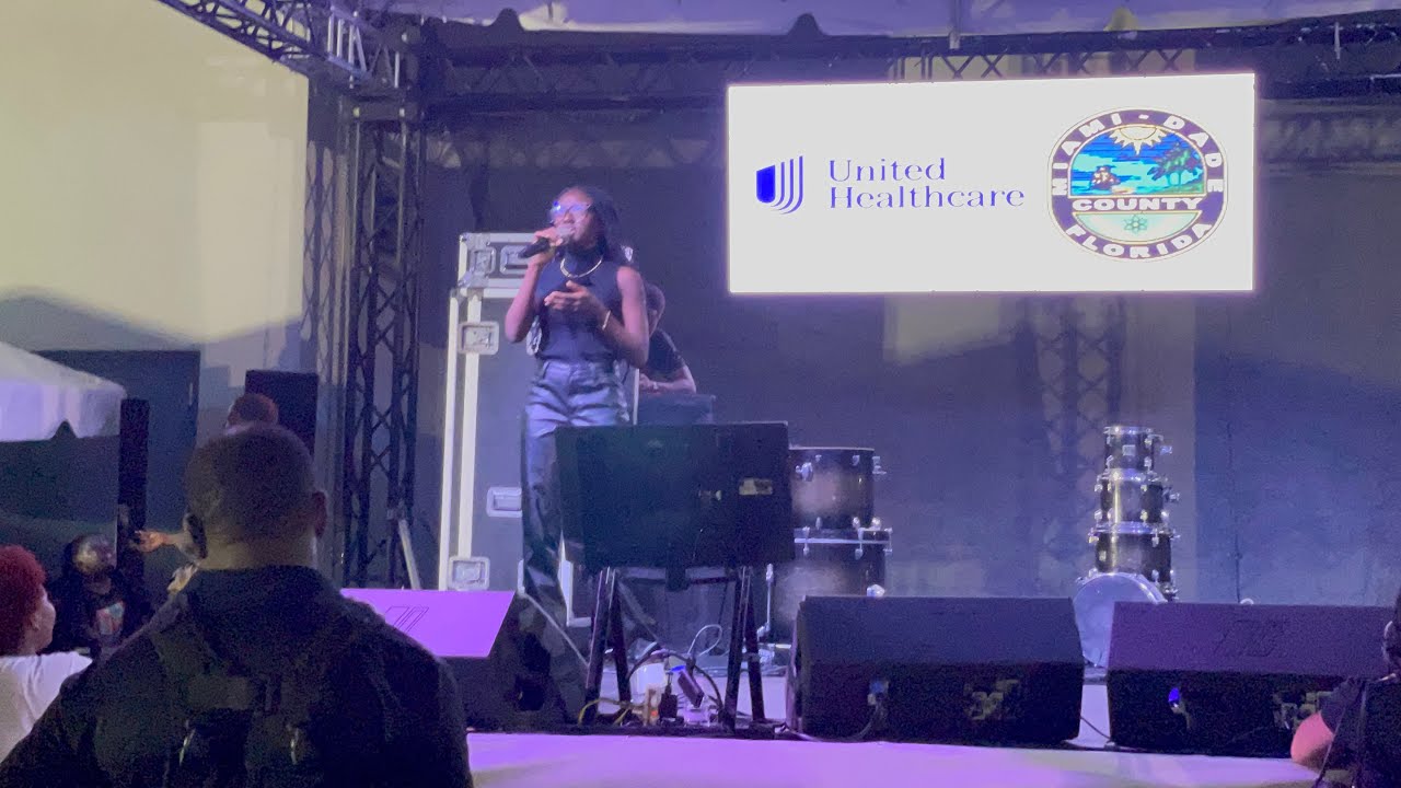 Winston’s World Karaoke Contest Winner - YouTube