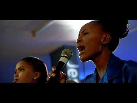 Endaweni yethu | Authentic Worship ft Thembelihle Shezi - YouTube