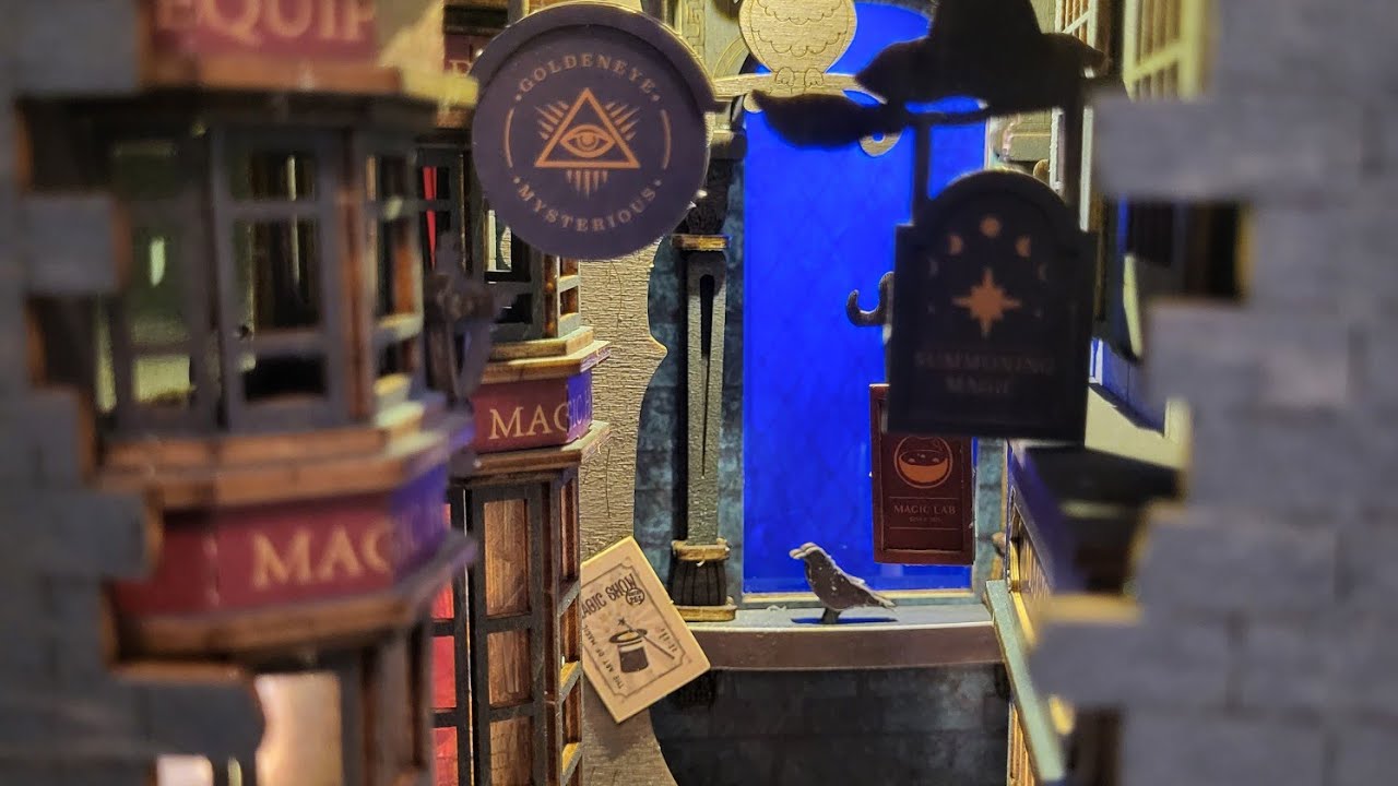 Rolife "Magic House" Book Nook build and review ! - YouTube