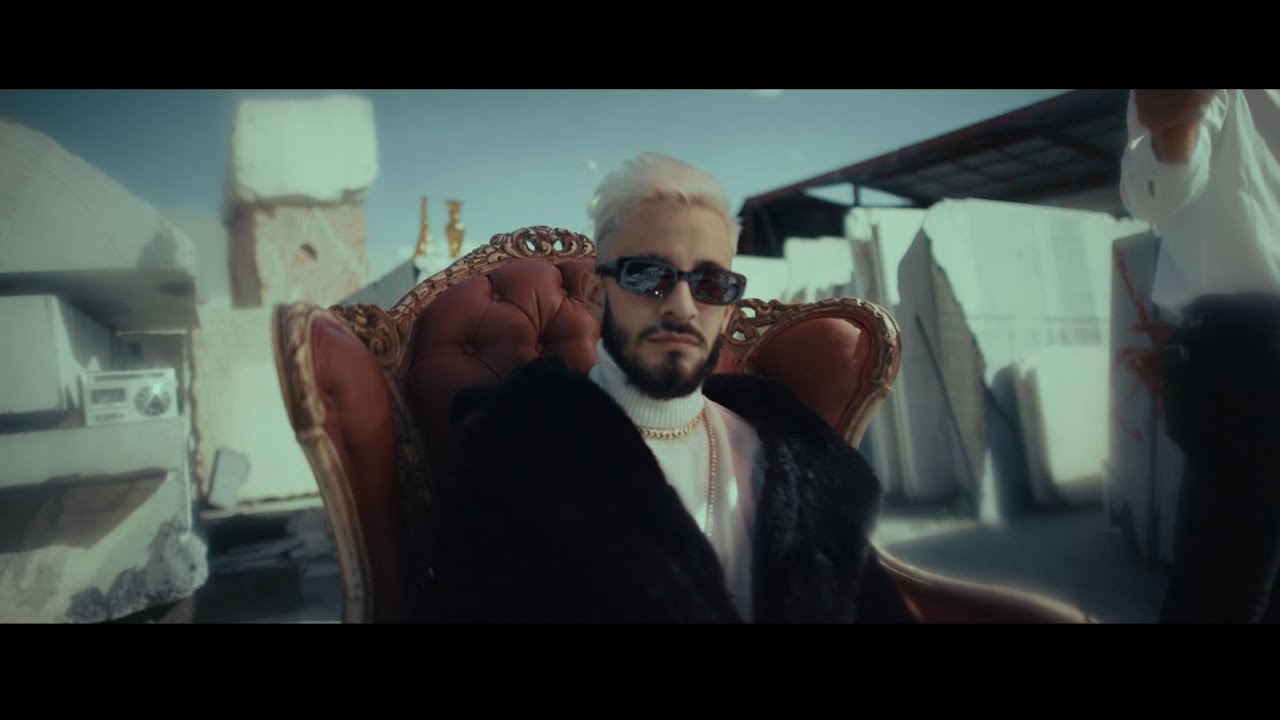 Koreko - Oro En El Cuello (Video Oficial) - YouTube