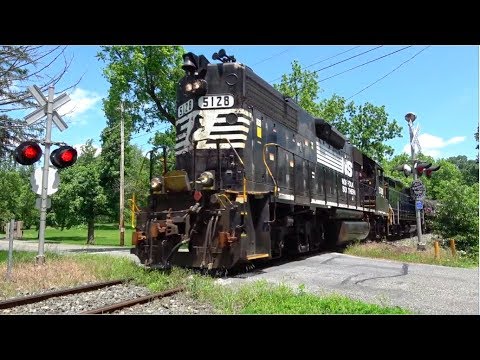 Colebrookdale Railroad Doubleheader Feat. NS 5128 - YouTube
