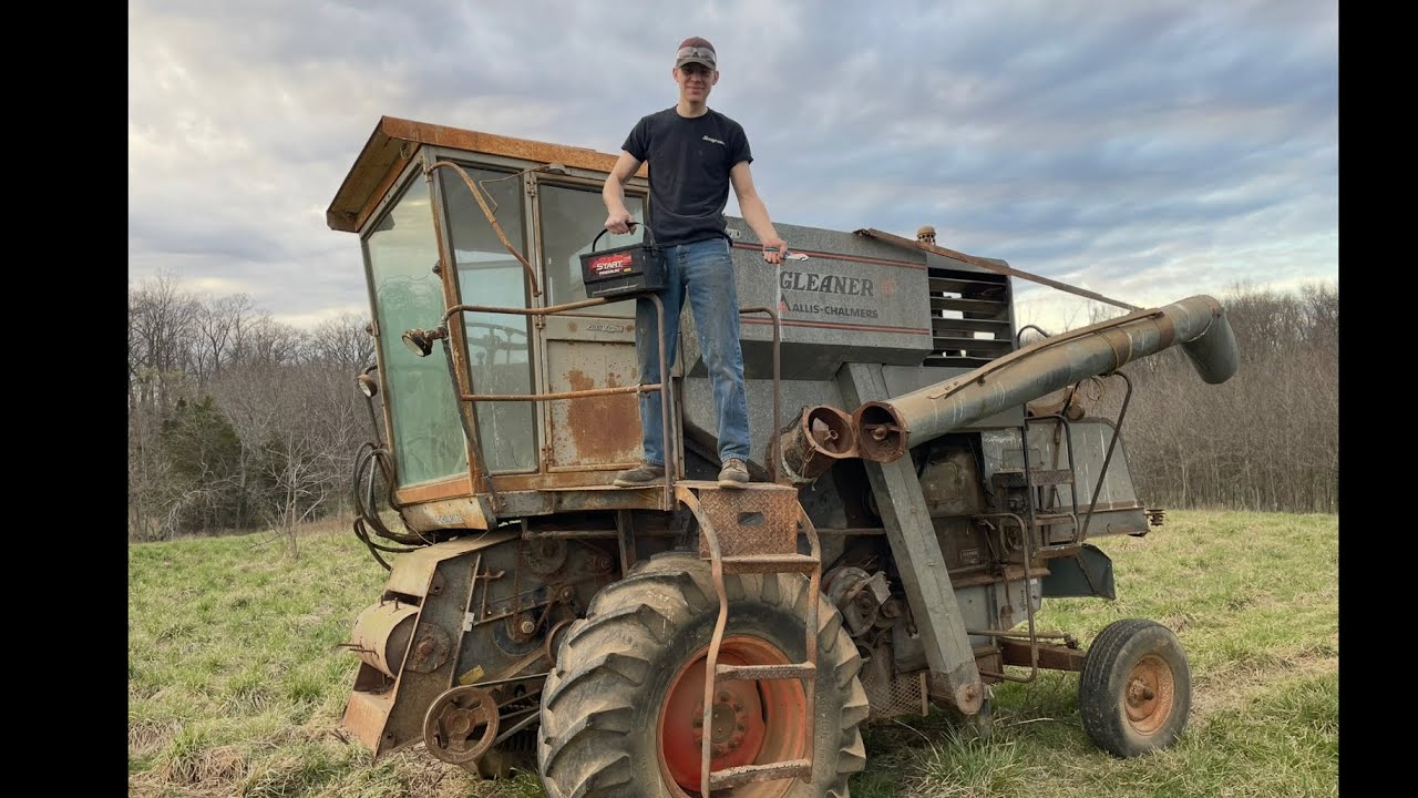 Gleaner Combine AWAKENED After 14 Years! - YouTube