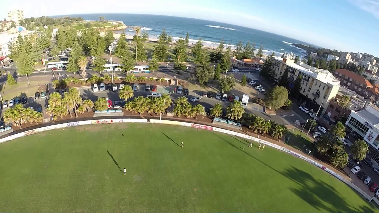 Fly around Coogee Oval - DJI Phantom Quadcopter Aerial Footage - YouTube