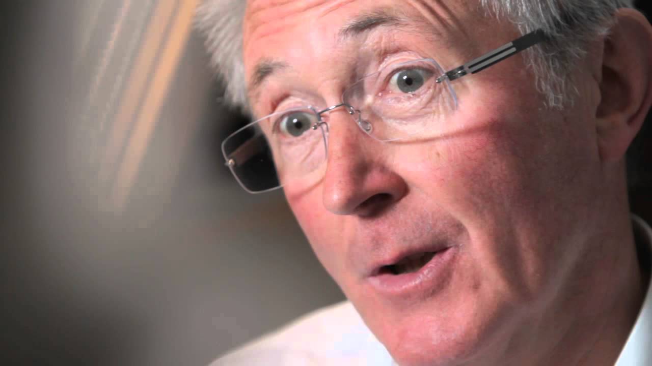 Essilor Varilux S series varifocal lenses - YouTube