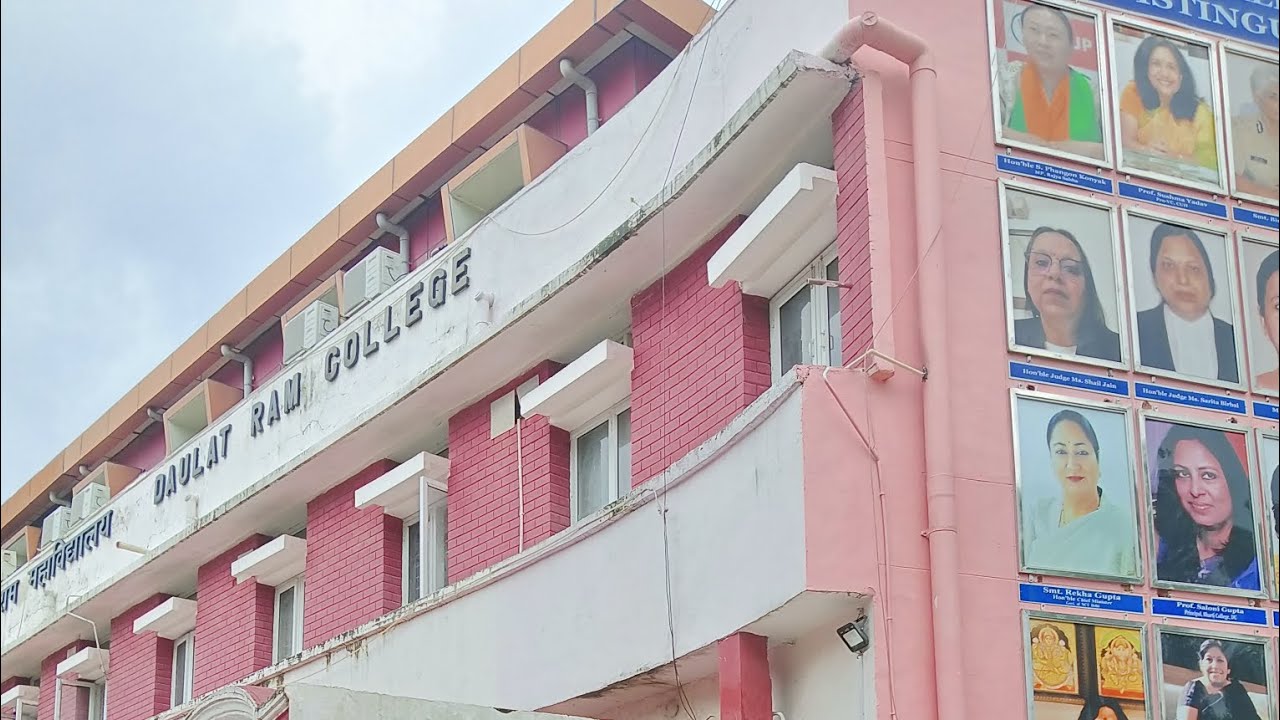 Day 1 of Orientation of Daulat Ram College ft. DRC North campus Delhi ...