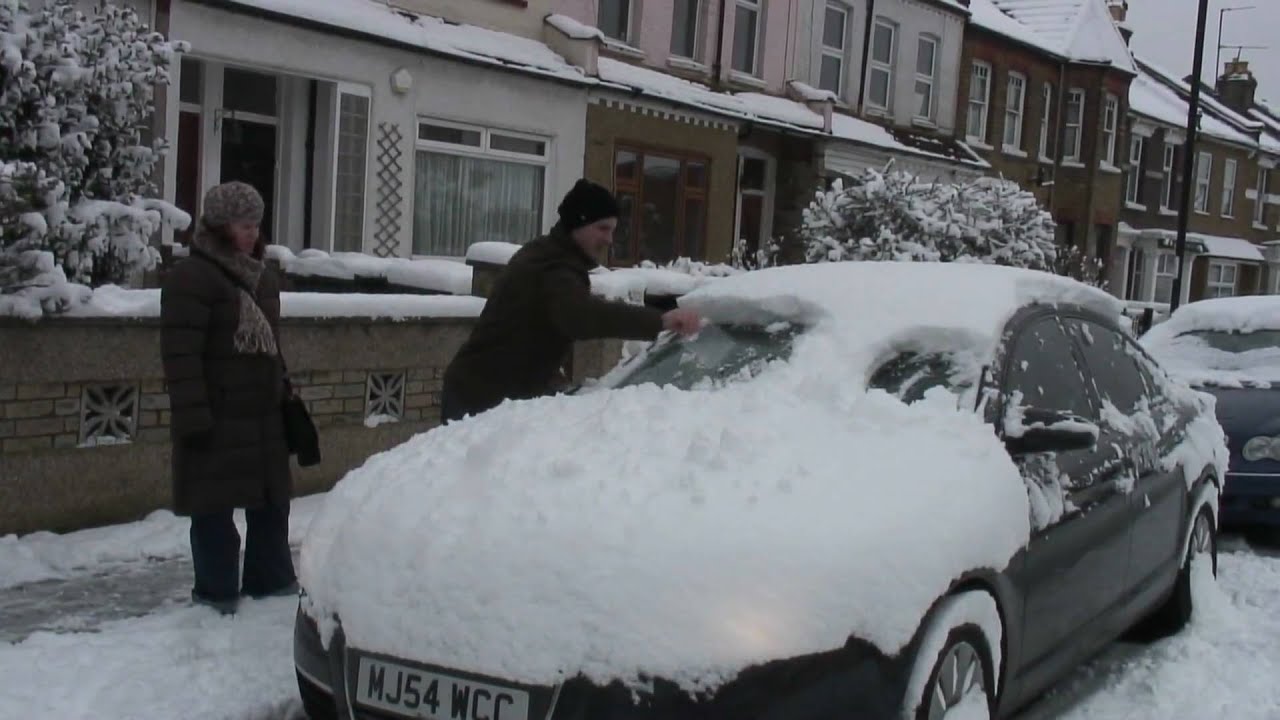 london snow 2009 - YouTube