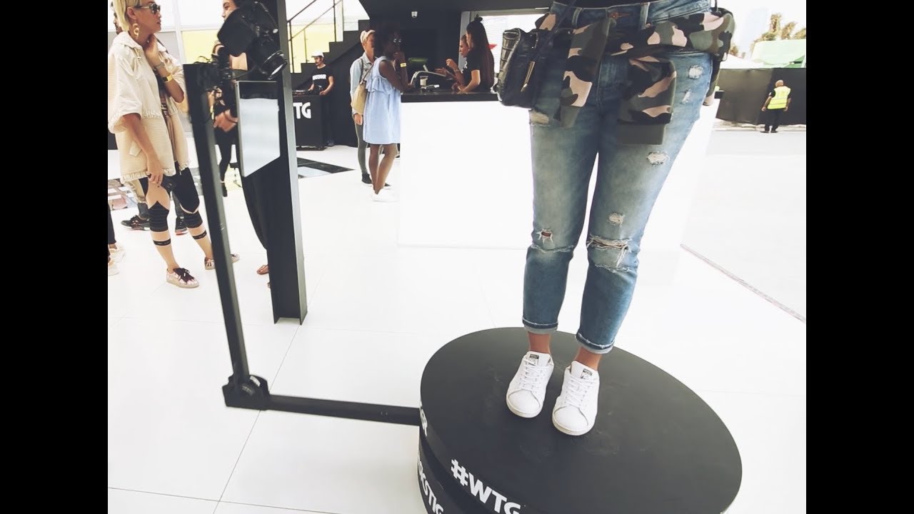 Asics 360 shoes video booth - YouTube