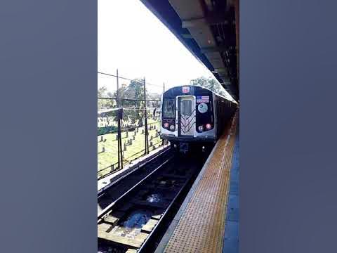 Canarsie Bound R143 R160A L trains action at Wilson Avenue - YouTube