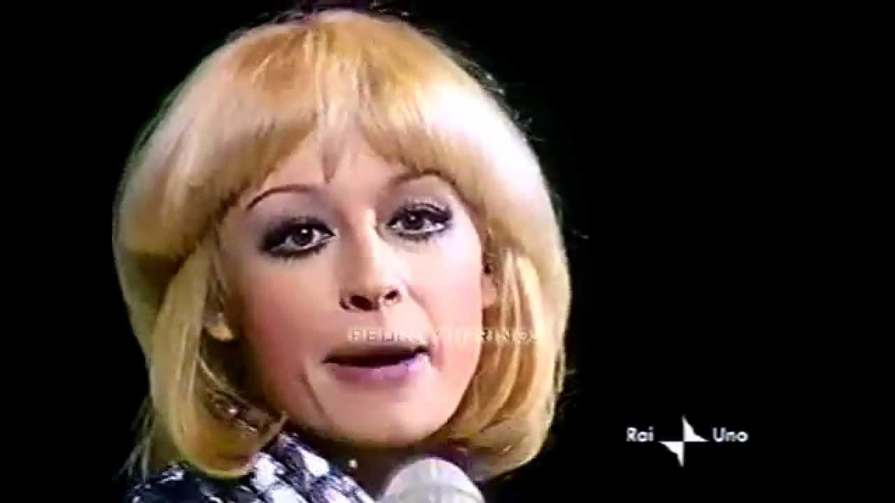 Raffaella Carrà - Sono Nera - Ma Che Sera 1978 (1.3) - YouTube
