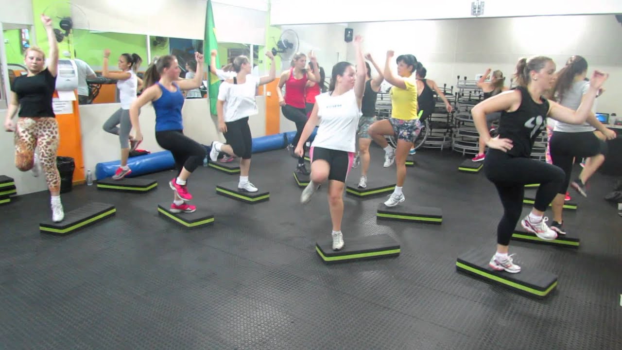 Aula De Step - Prof ClauDINHO - Impacto Guaramirim - YouTube