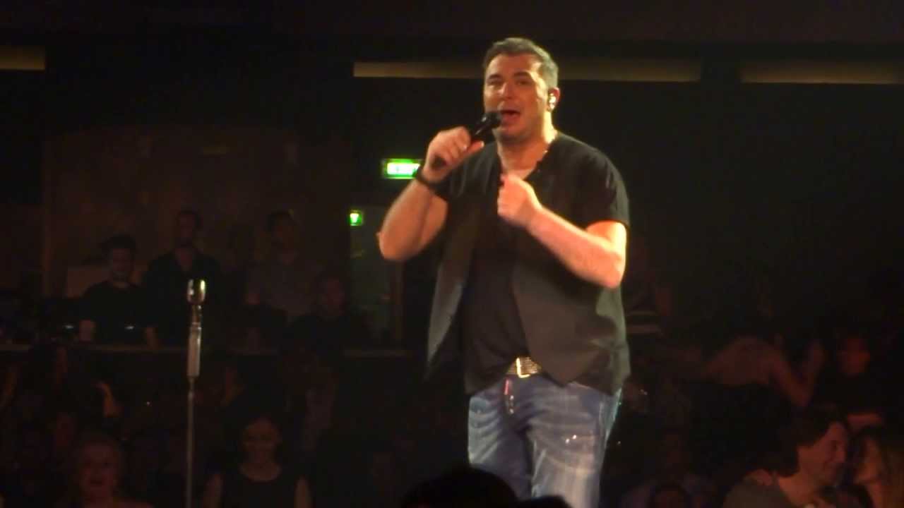 Αντωνης Ρεμος Ενα ομορφο αμαξι με δυο αλογα Live @ Αρενα 13-04-2013 ...