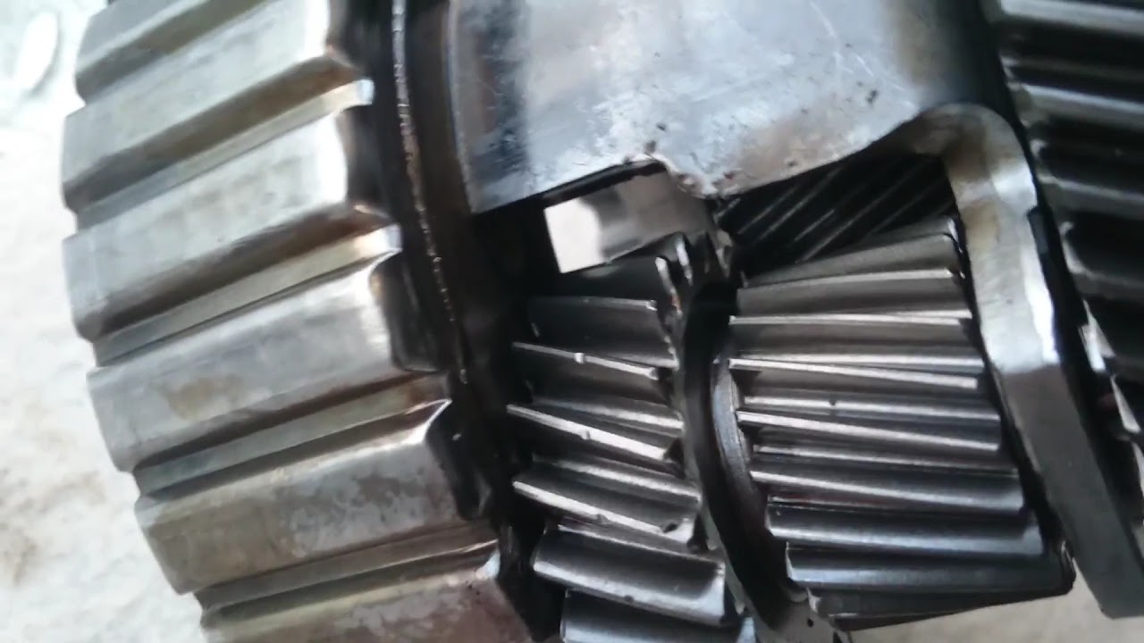 Subaru TV center differential - YouTube