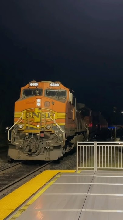 BNSF Trains @ Sandpoint, Idaho - Last Short of 2024 - YouTube