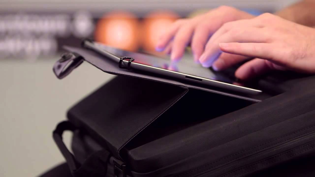12945 D Axis tablet tas - YouTube