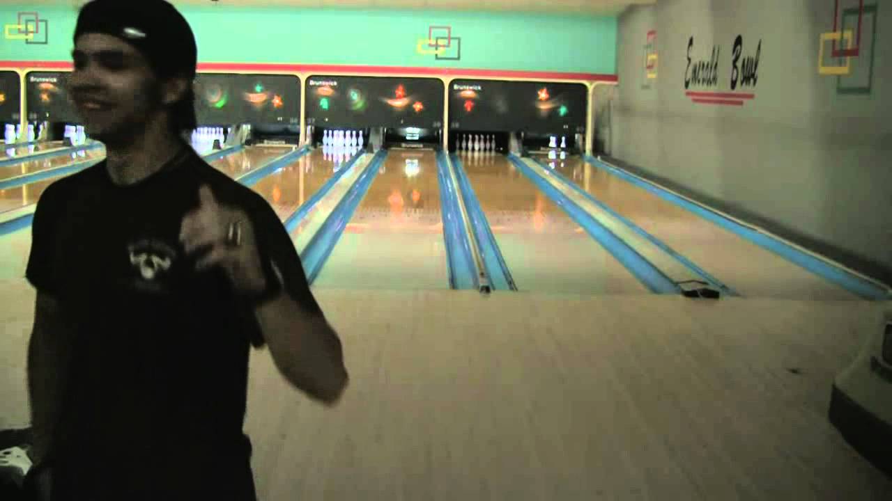 My Bowling Form - YouTube