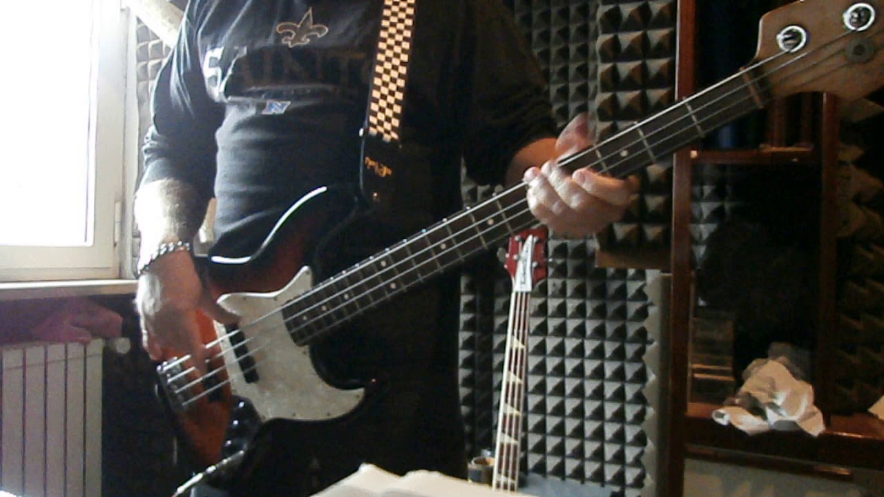 Performing Steve Harris - Purgatory - cover Iron Maiden - YouTube