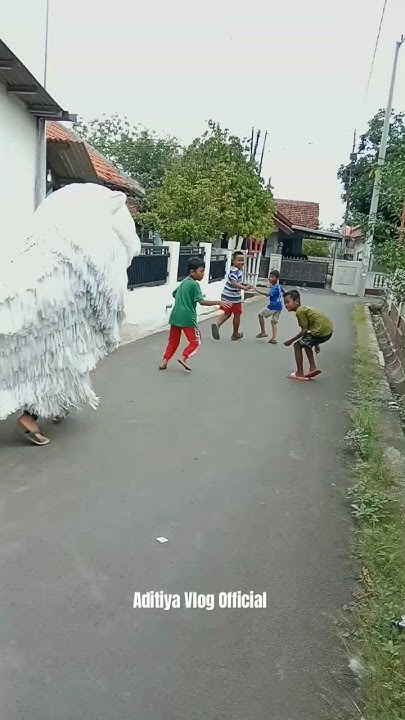 can Macanan kejar bocil ff - YouTube