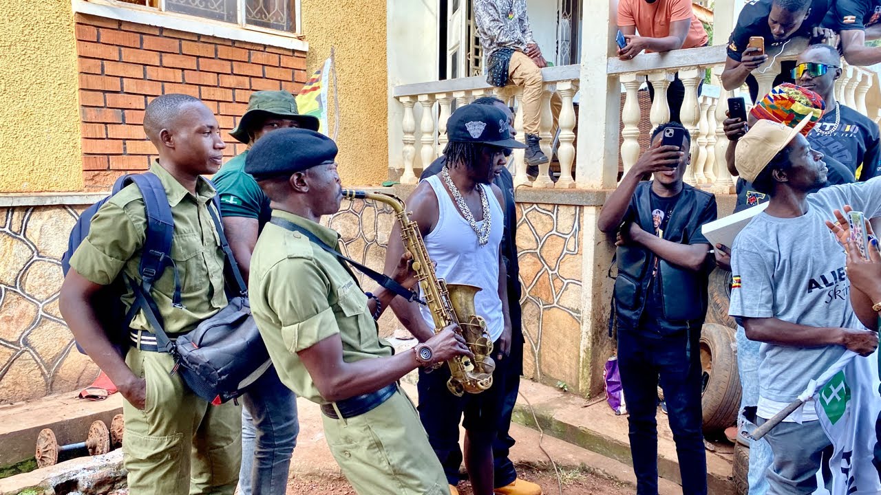 Uganda Police Wishes Alien skin a Happy Trumpet Birthday - YouTube