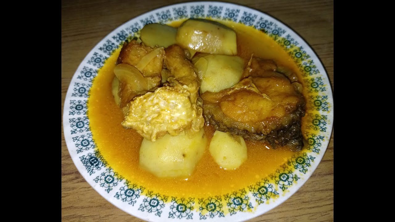 kochu mach recipe||taro root with fish#kochu #tastyrecipes #bengali # ...