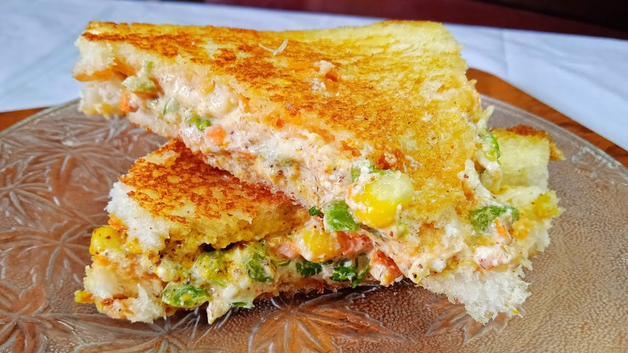 Peri Peri Sandwich Recipe | Grilled Peri Peri Sandwich | Street Style ...