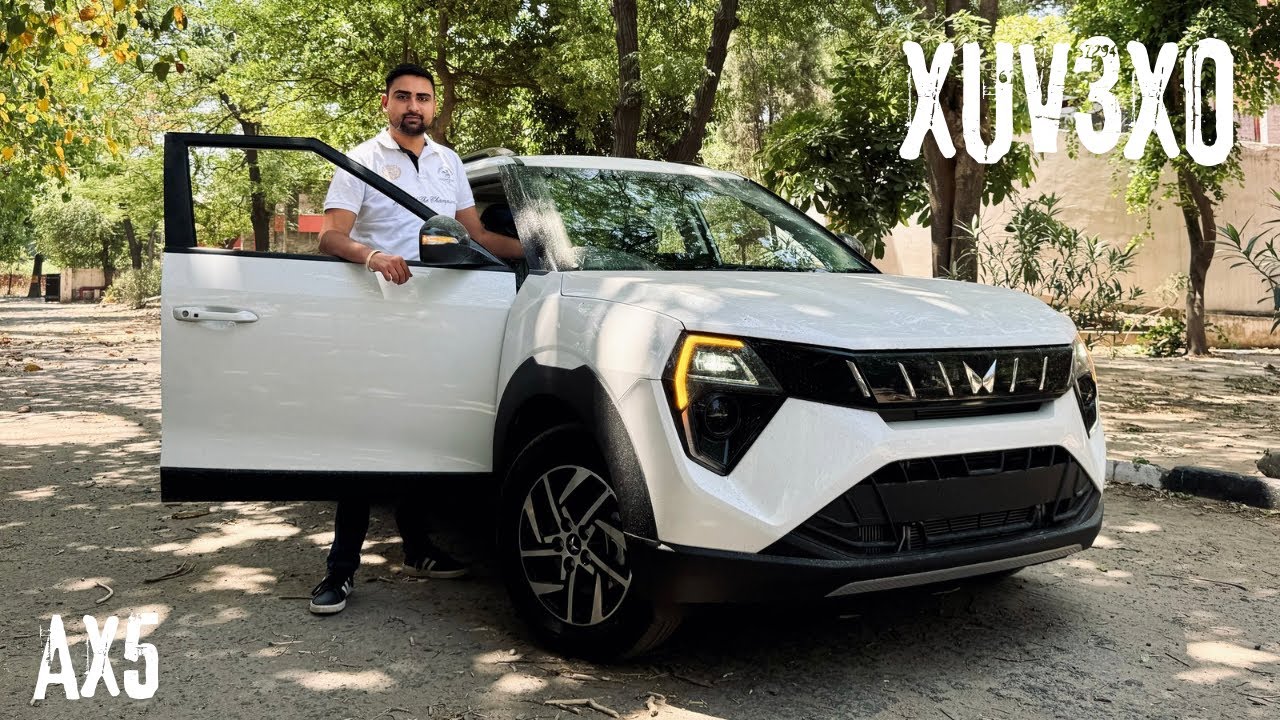 New Mahindra Xuv3XO AX5 Diesel MT @ 12.09L | White Colour - Most Value ...