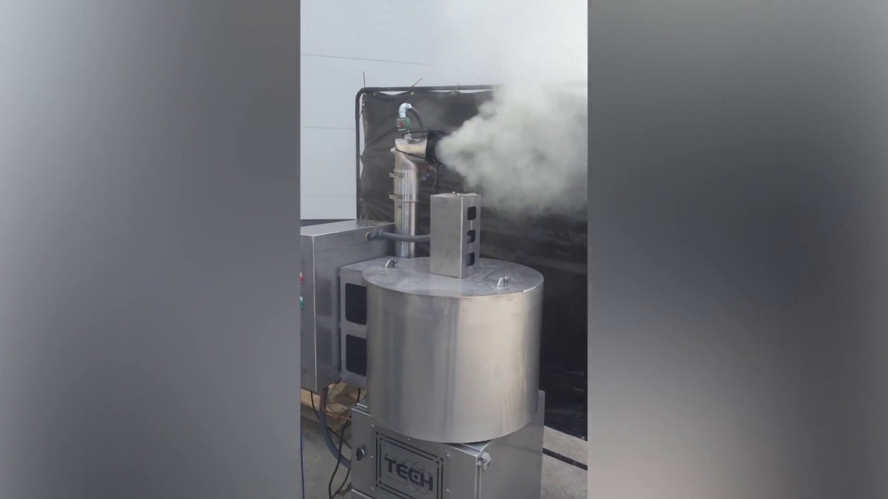 Fusion Tech Smoke Generator Producing Smoke - YouTube