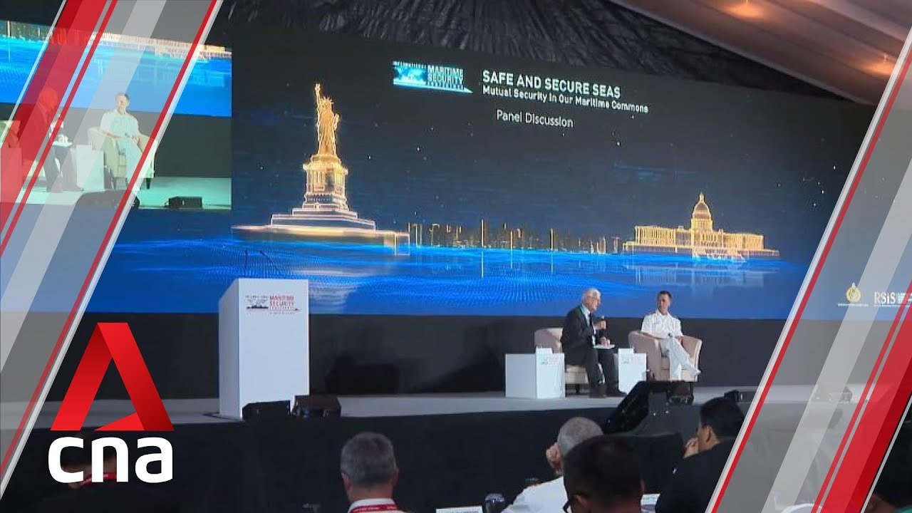 US calls for freedom of navigation in South China Sea - YouTube