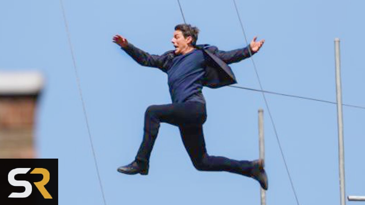 10 Times Actors Risked Their Lives For Movie Scenes - YouTube