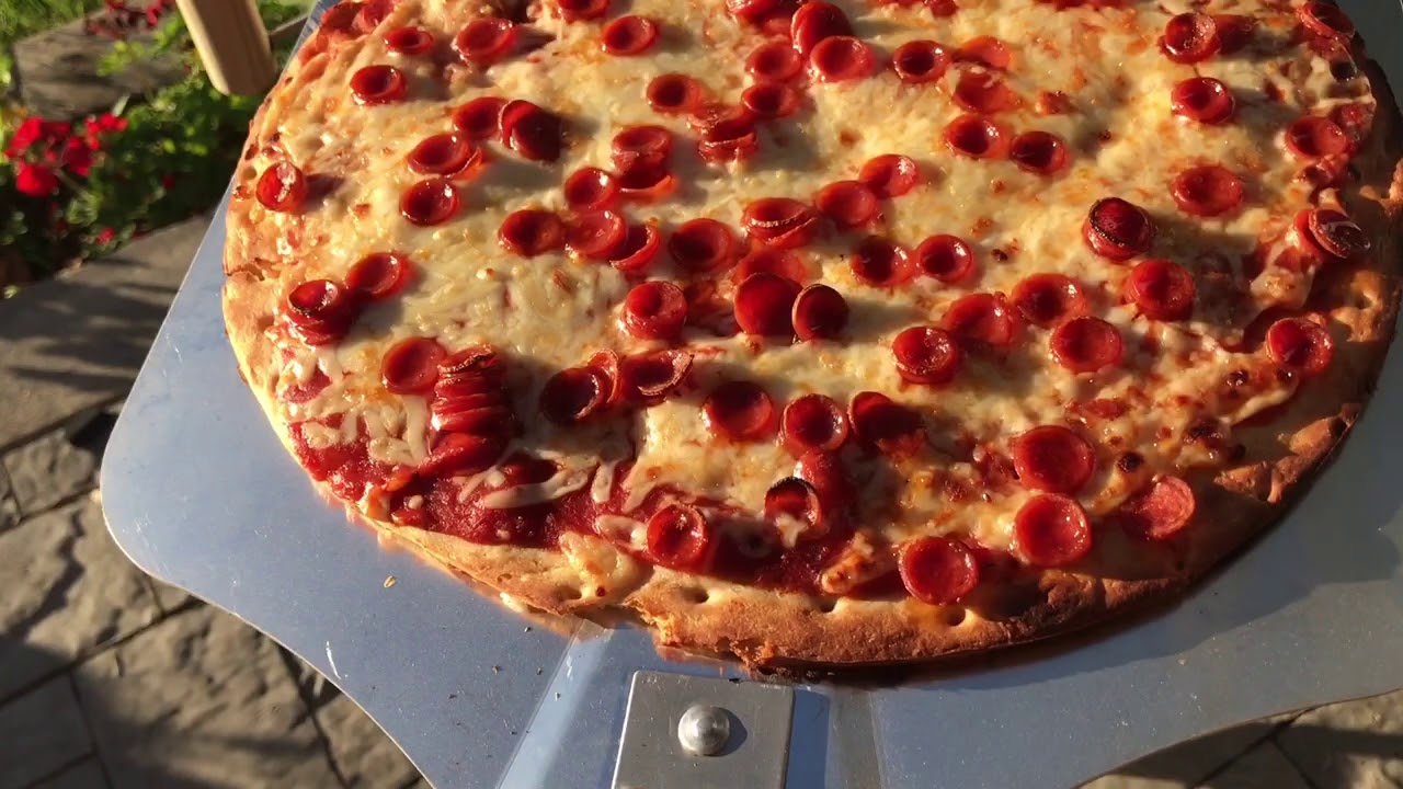 Weber Pizza Oven Kit - Tips On Using - YouTube