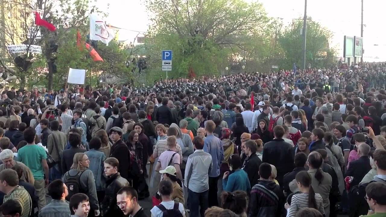 Police vs People - YouTube