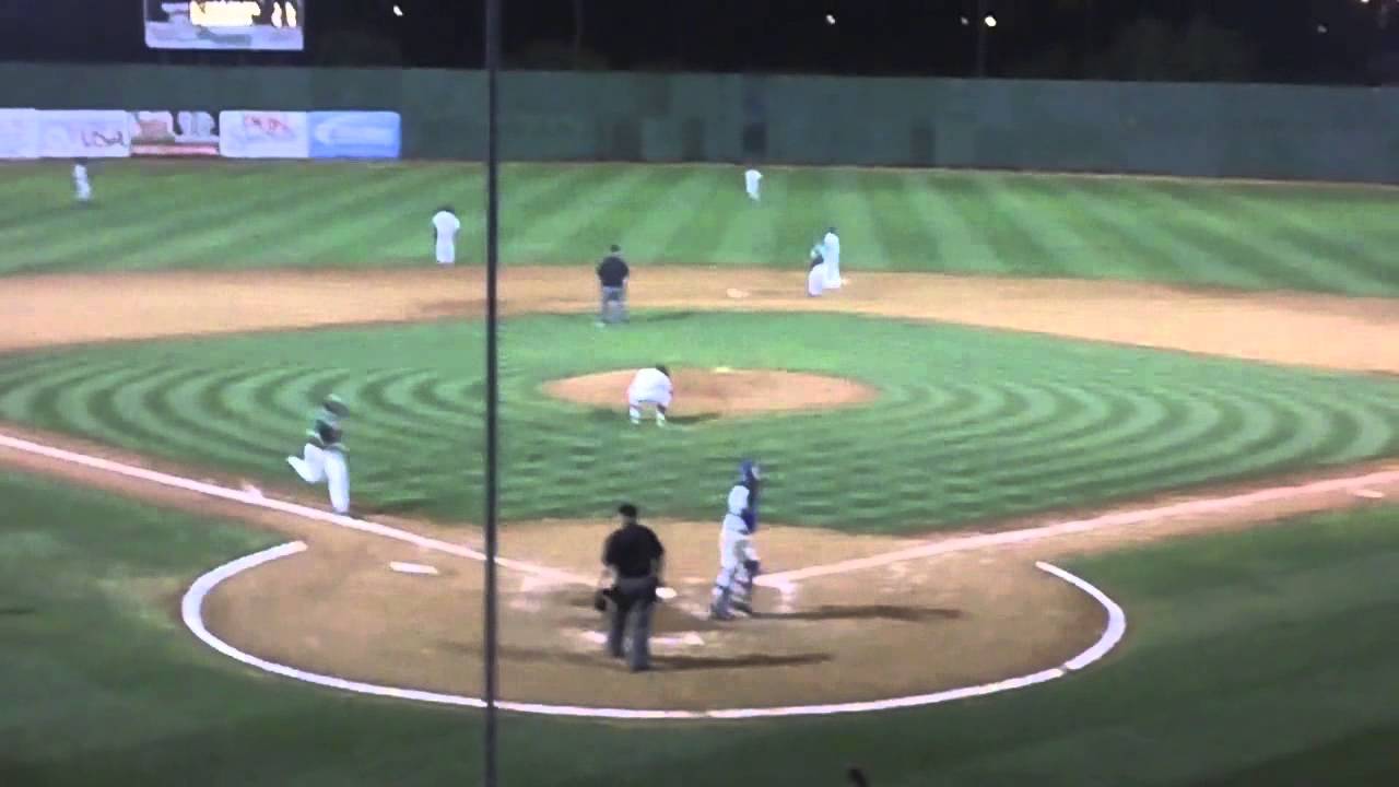 UTPA Baseball Walks Off Against Bakersfield - YouTube