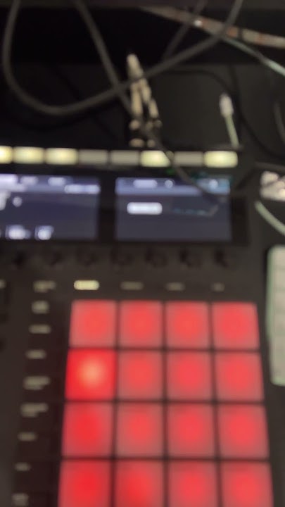 Maschine sampled beat - YouTube